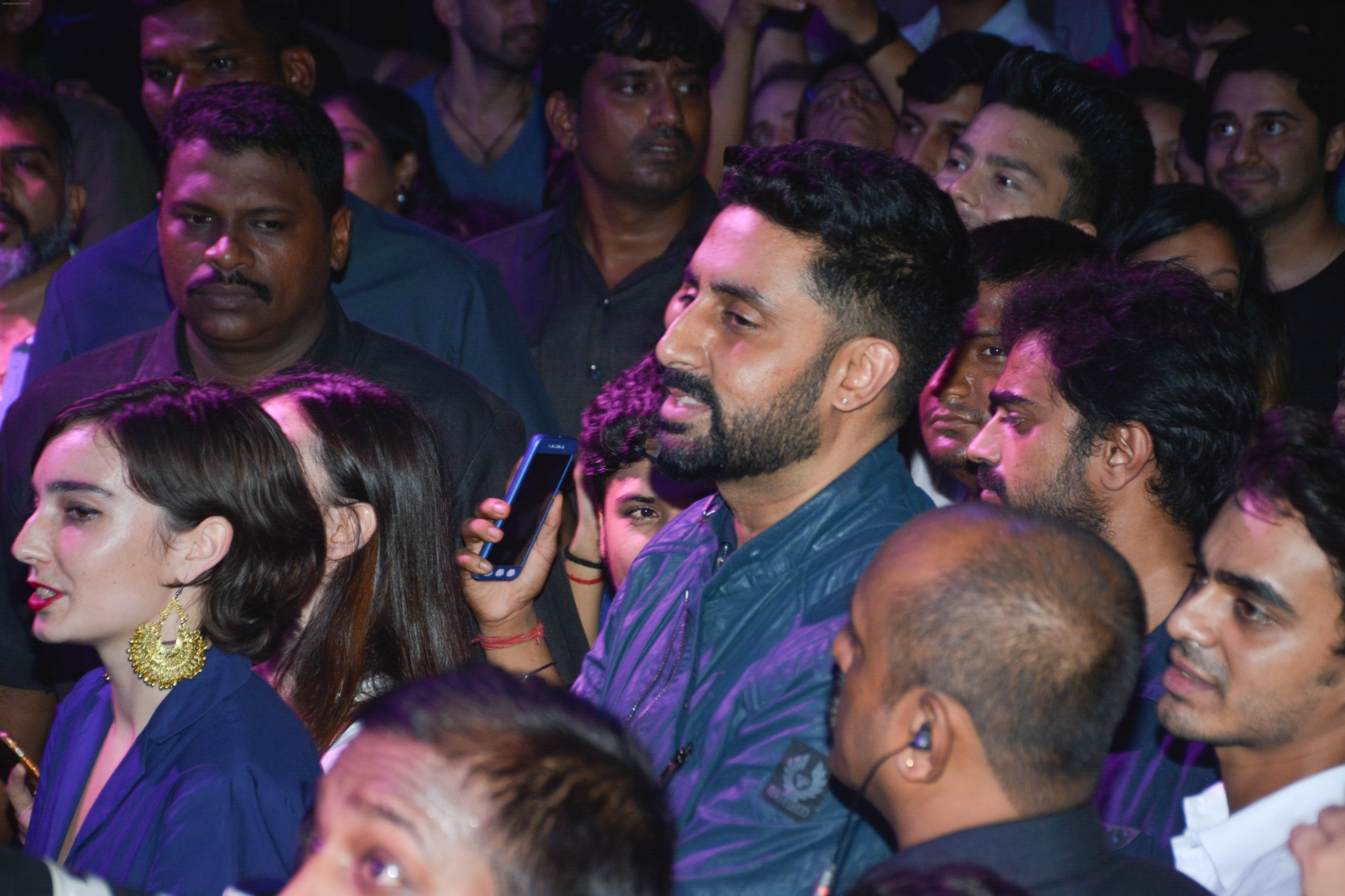 Abhishek Bachchan at Manmarziyaan Music Concert in NM College In Juhu on 19th Aug 2018 ...